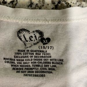 lei | Tops | Lei Top | Poshmark